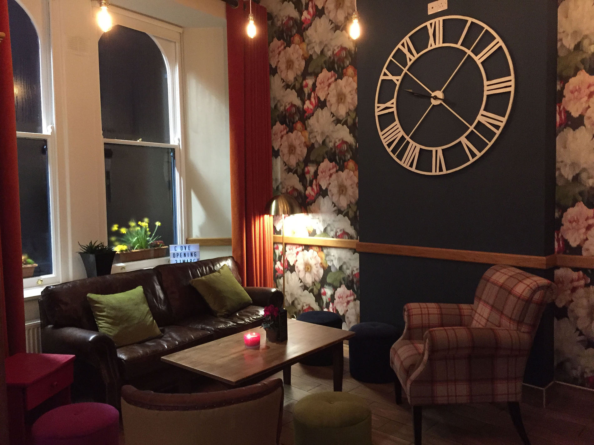 The Cove | Bar and Restaurant in Tenby